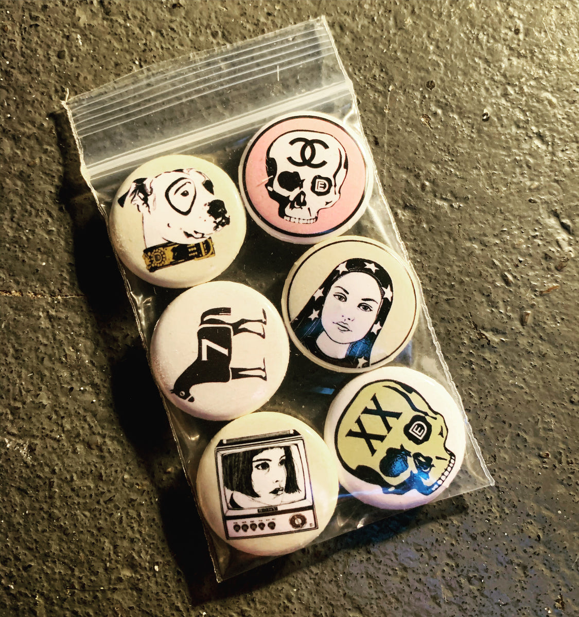 DE assorted 1” pins dime bag version 2 – Dylan Egon